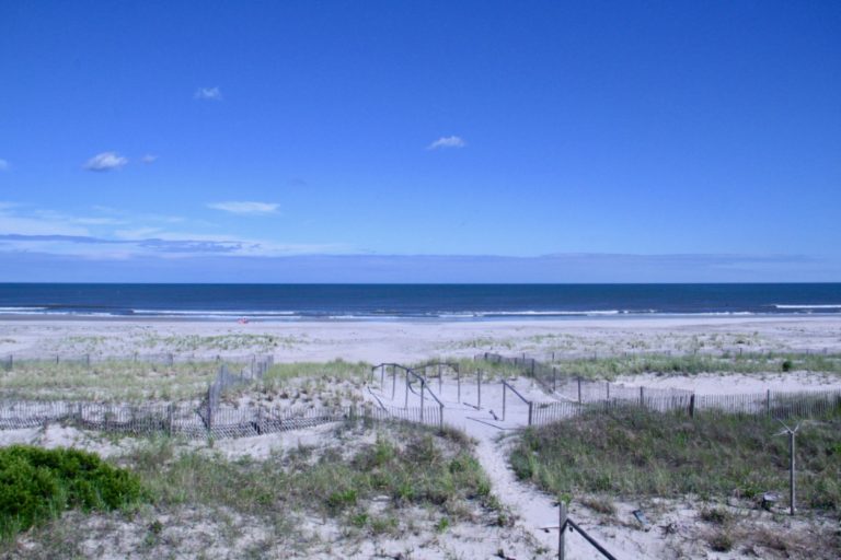 Outdoor Furniture For Gorgeous Decks In Strathmere - Platt's Beach ...